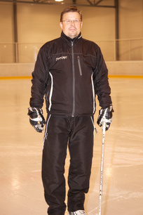 Päävalmentaja Teppo Ryhänen: LaVi lähtee kaukalopallon pääsarjaan ...